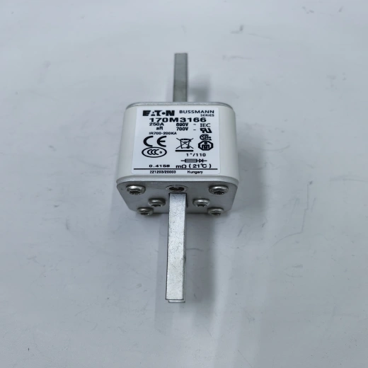 Square Body Industrial Fuses 170M3166 700V 250A 200kA aR solar fuse ...